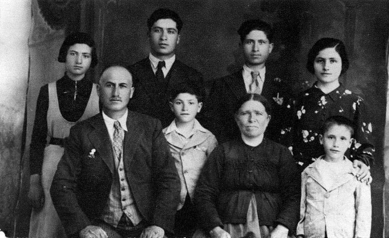 Vintage Portraits/ People - Cassimatis Family of Pitsinianika