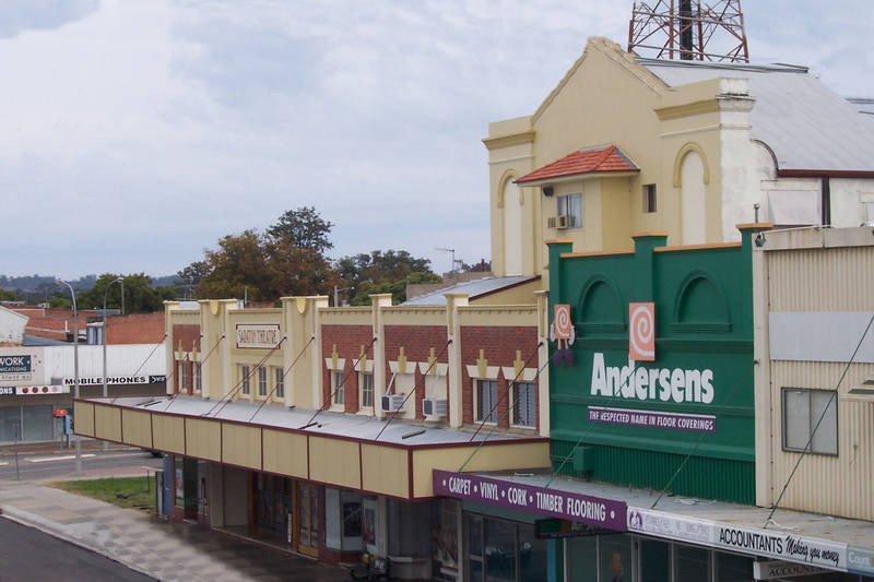 Cafes, Shops & Cinemas - Saraton Theatre, Grafton, NSW. Looking south ...