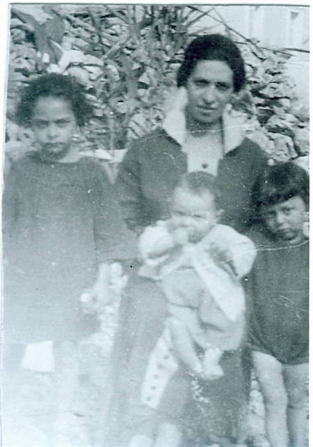 Diaspora Vintage Portraits/ People - Marietta Logothetis and children ...