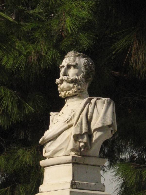 Signs & Statues - General P Coroneos